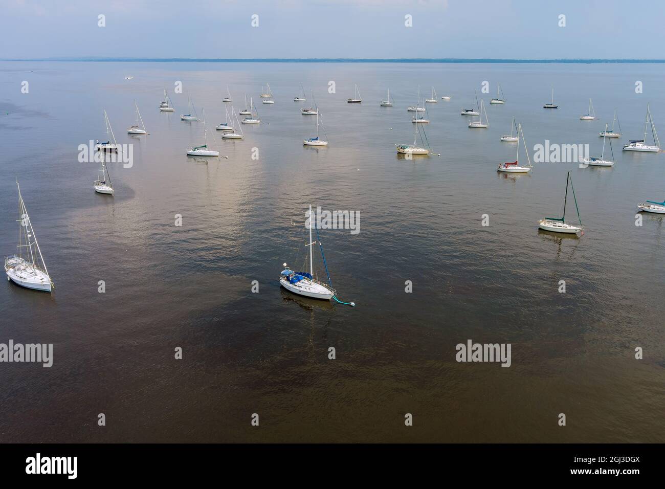 Many boats hi-res stock photography and images - Alamy