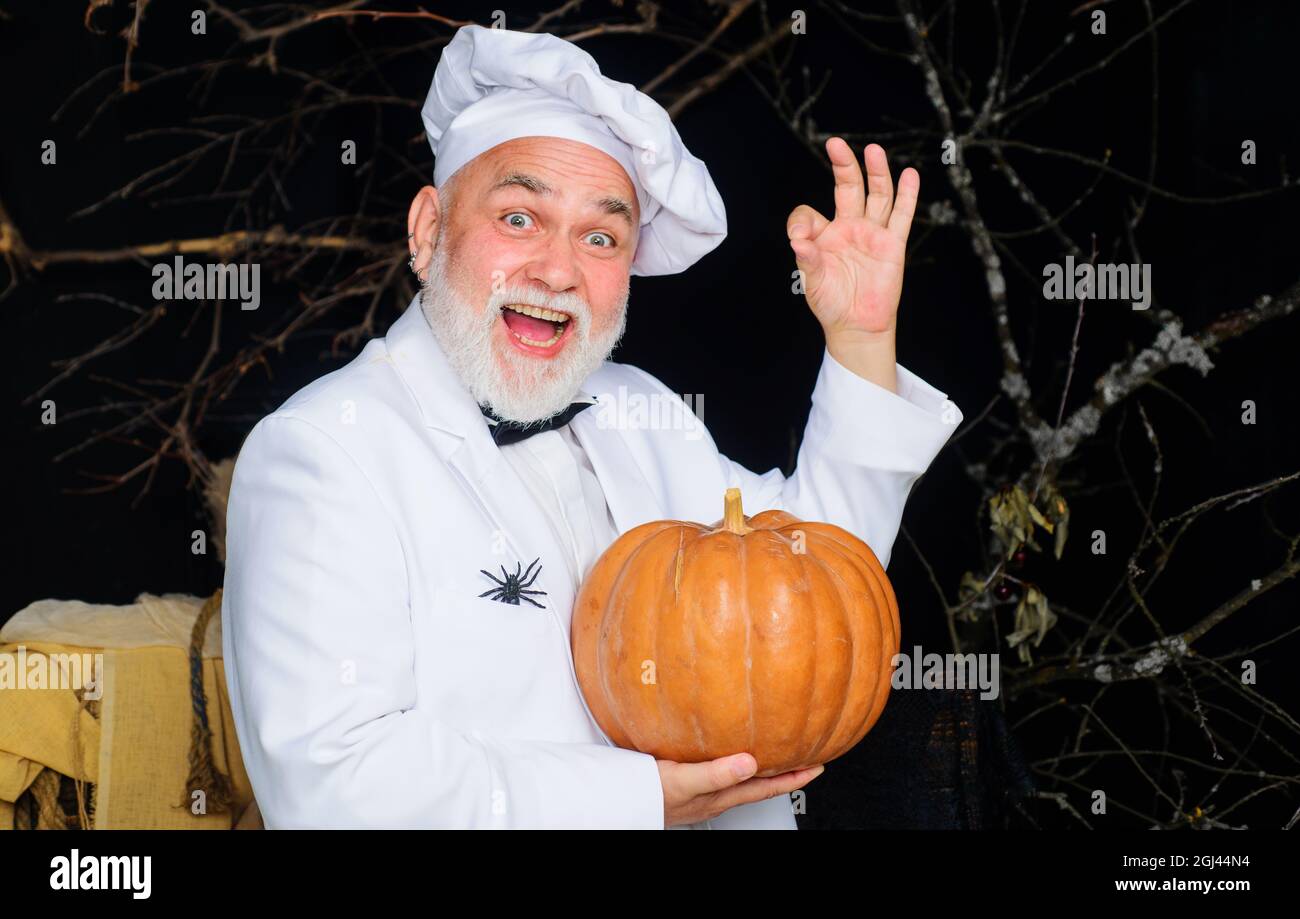 Happy chef sign hi-res stock photography and images - Alamy