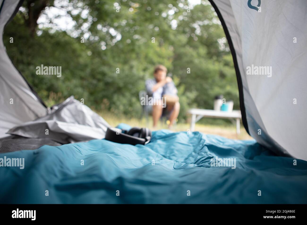 Sleeping bag inside tent hi-res stock photography and images - Alamy