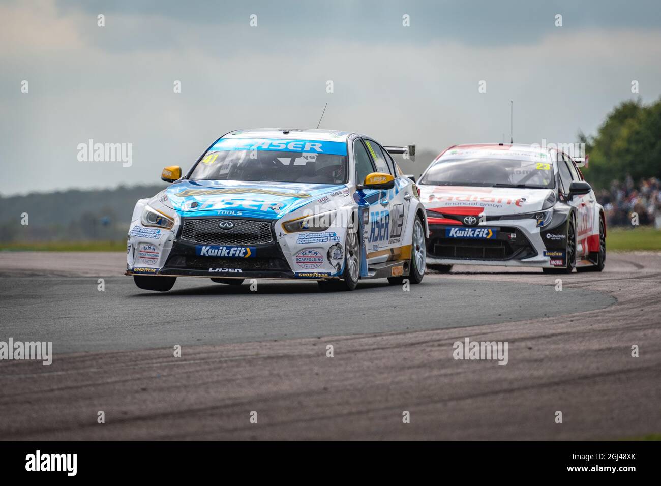 Motor sport thruxton circuit hi-res stock photography and images - Alamy