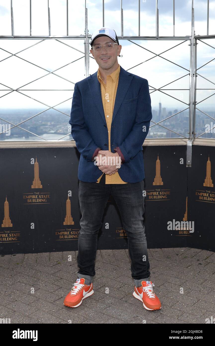 Blue’s Clues host Steve Burns (1996 to 2002) visits the Empire State ...