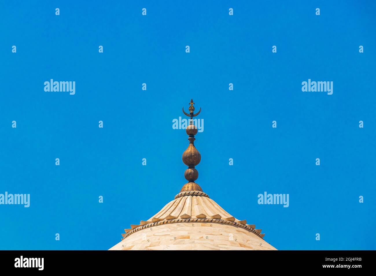 Taj Mahal in Agra India Mogul marble mausoleum amazing architecture and ...
