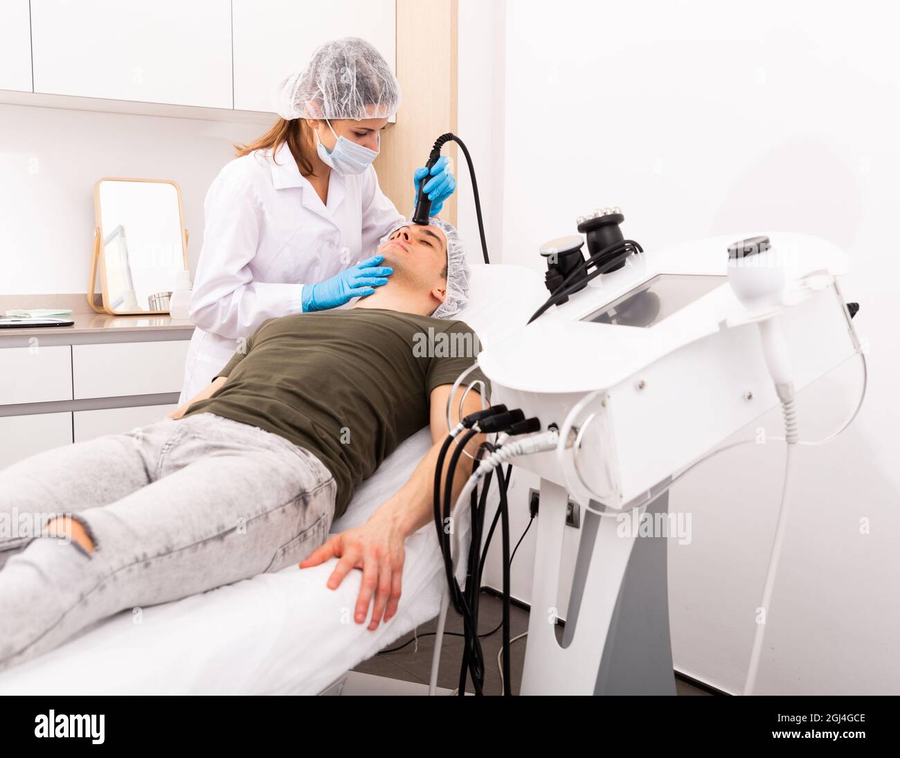 Ultrasonic lifting hi-res stock photography and images - Alamy