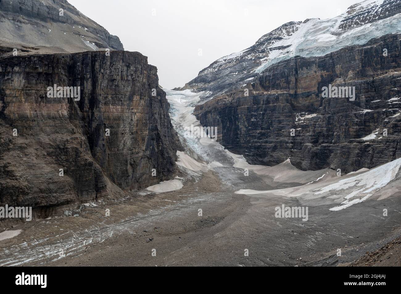 Victoria Glacier from trail to Plain of the Six Glaciers, Banff ...
