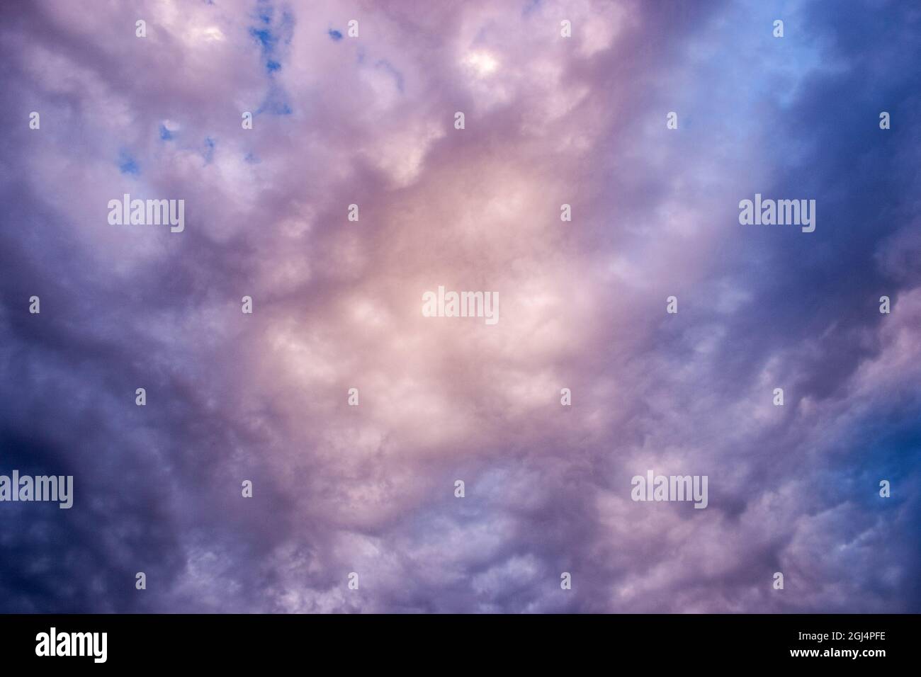 Cloudy weather patterns hi-res stock photography and images - Alamy