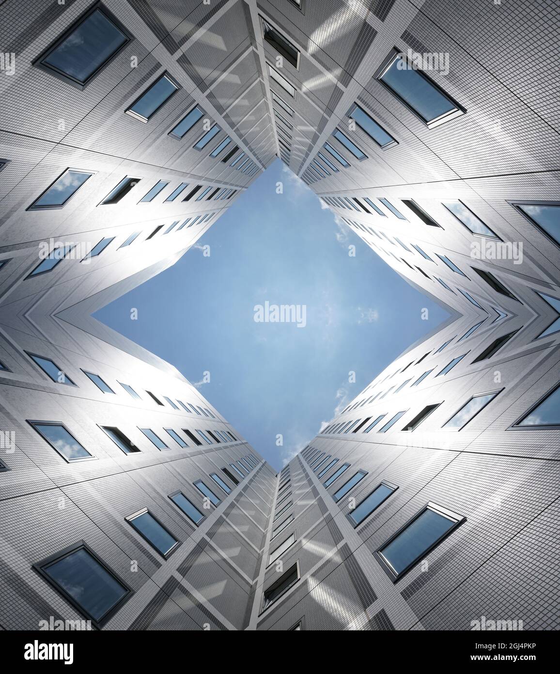Diamond Sky formed by a Mirrored Building Stock Photo - Alamy