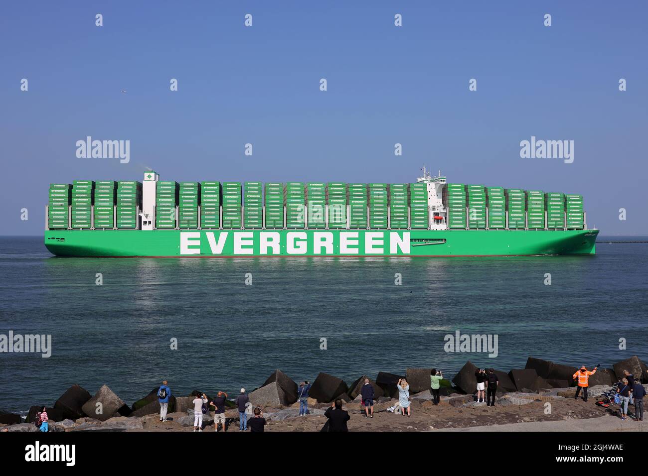 The container ship Ever Ace will reach the port of Rotterdam for the ...
