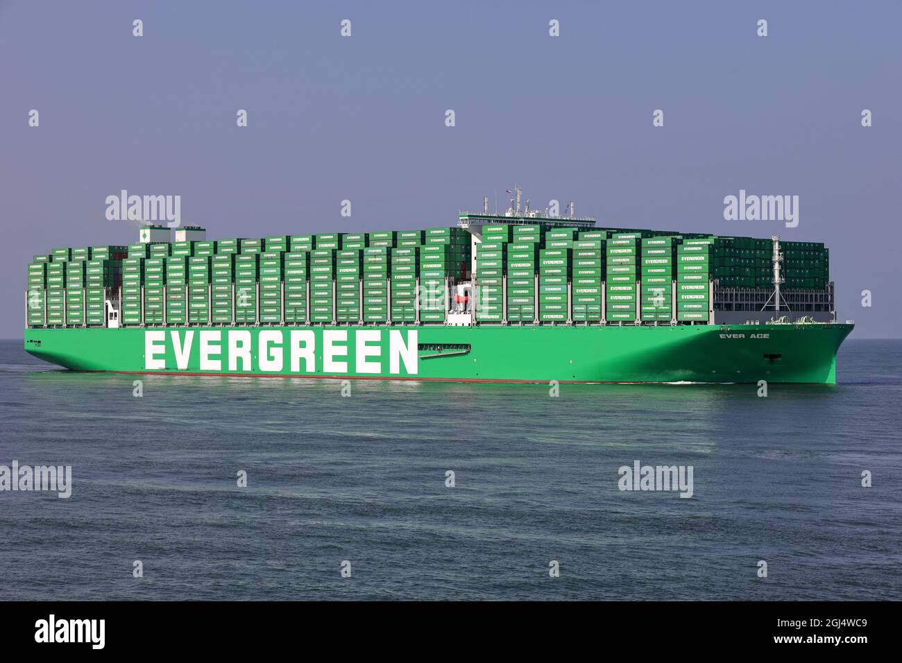 Evergreen container hi-res stock photography and images - Alamy