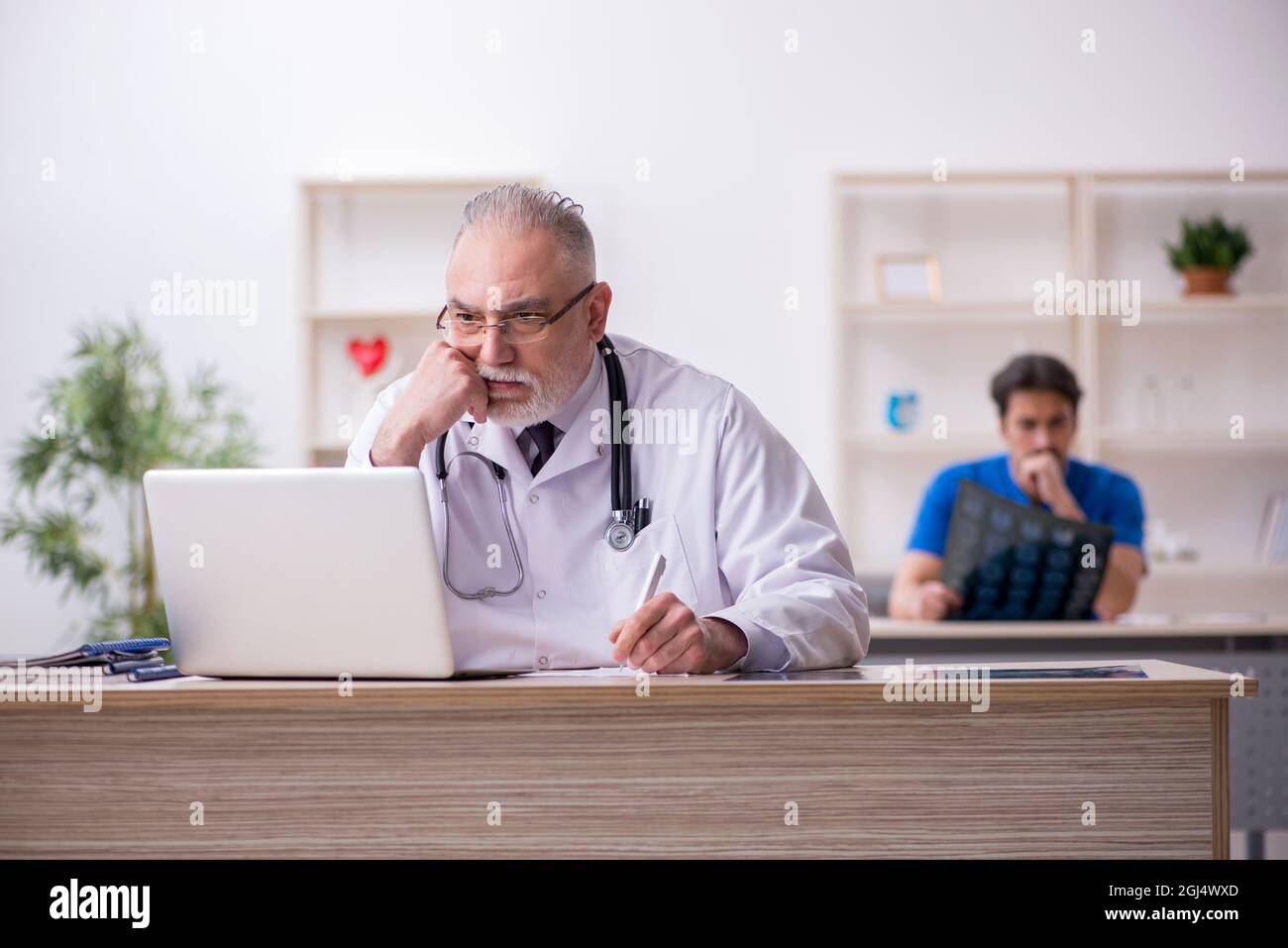 Two experienced doctors colleague hi-res stock photography and images ...