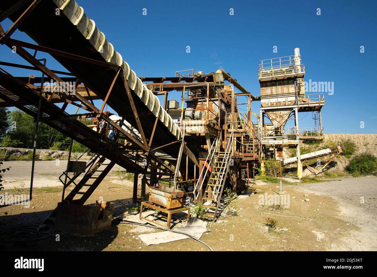 Grading shed hi-res stock photography and images - Alamy