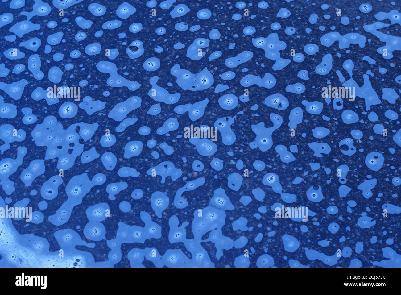 pattern of bubbles on surface of water Stock Photo - Alamy