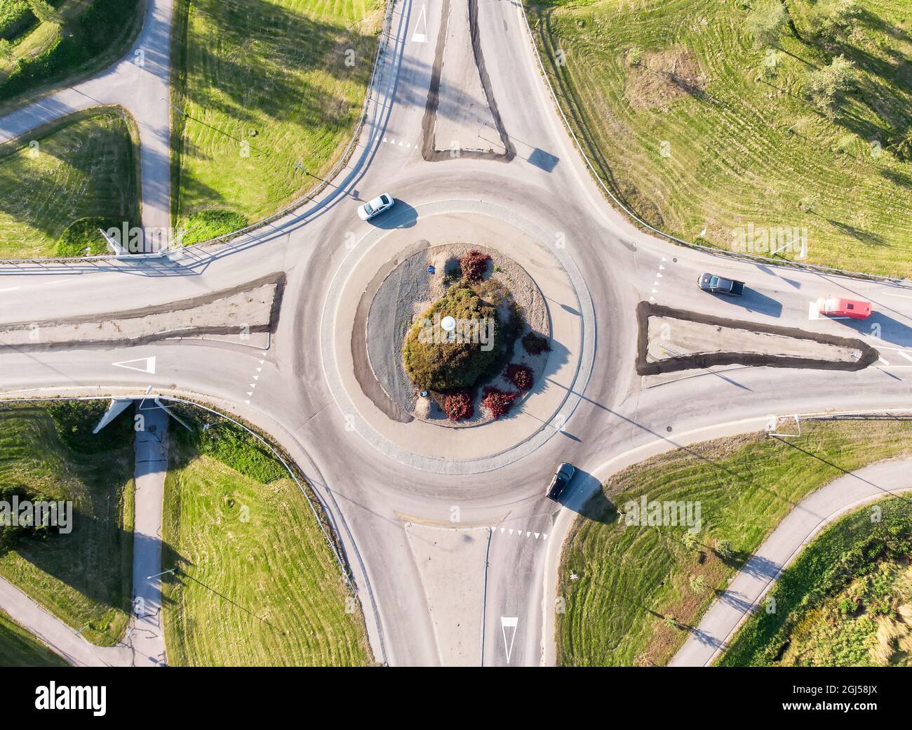 Aerial view of roundabout hi-res stock photography and images - Alamy