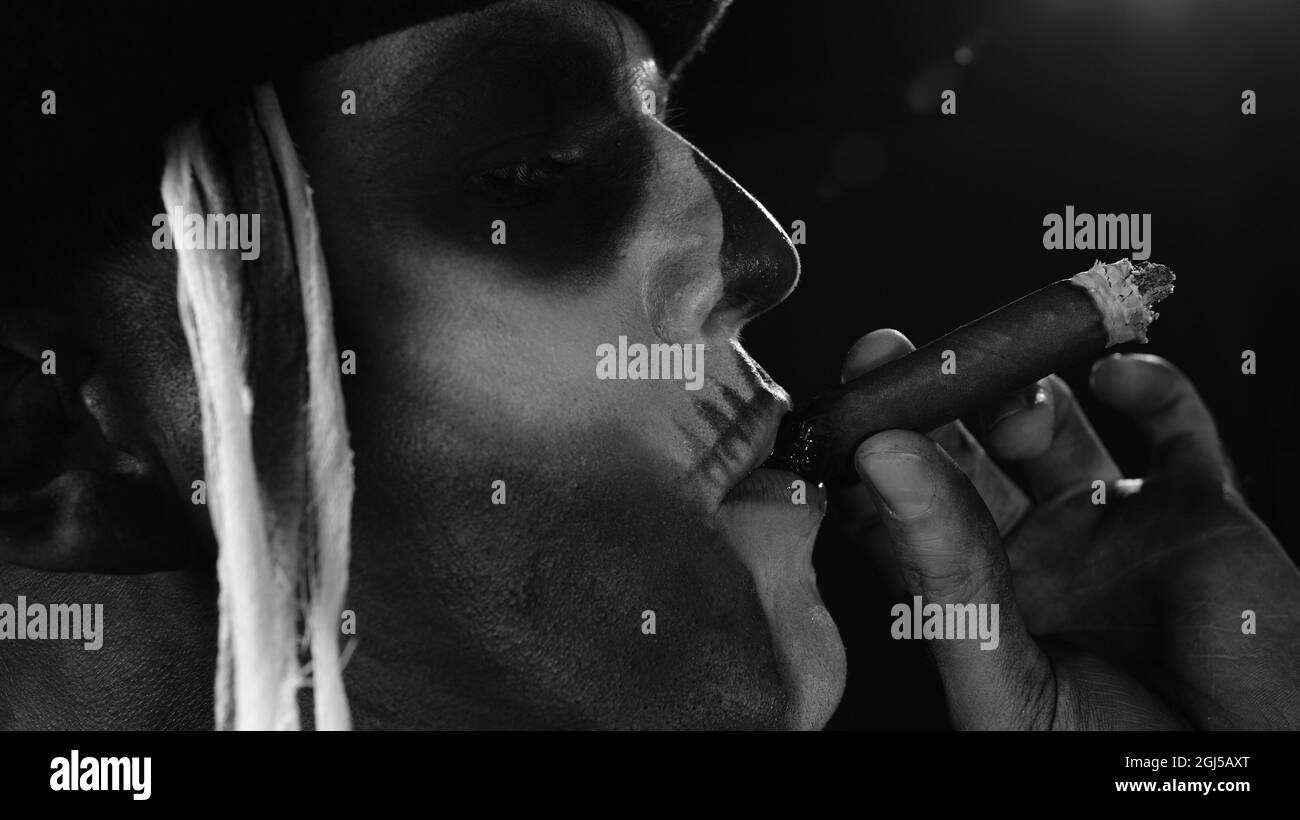 Cigar spooky hi-res stock photography and images - Alamy