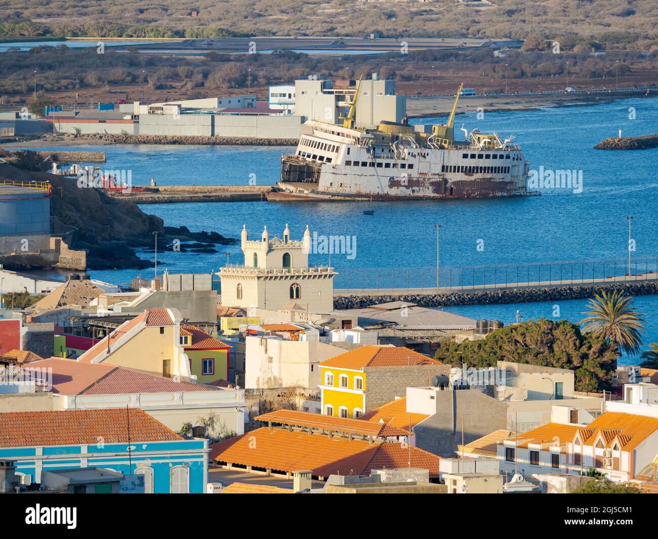 City view, view of the iconic Torre de Belem and a shipwreck in the ...