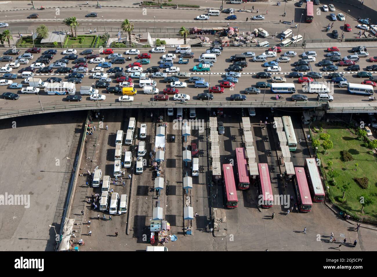 Peak hour traffic gridlock leading on and off the 6th October Bridge ...