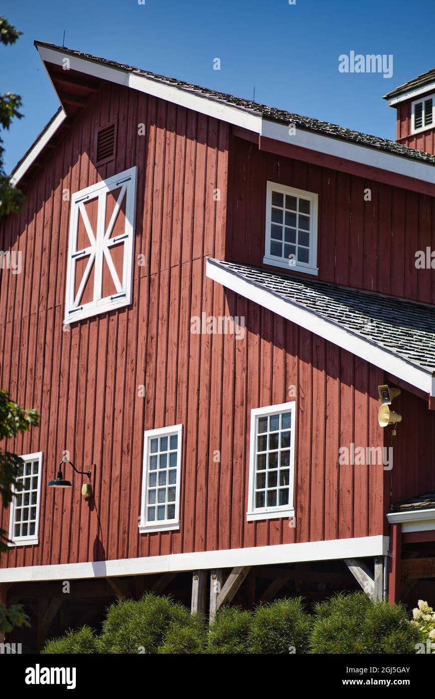 Wooden rural house in the farmland Stock Photo - Alamy