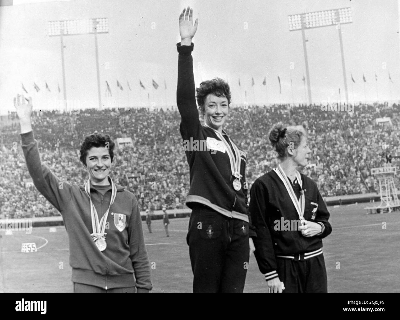 800 m running at the 1960 olympics hi-res stock photography and images ...