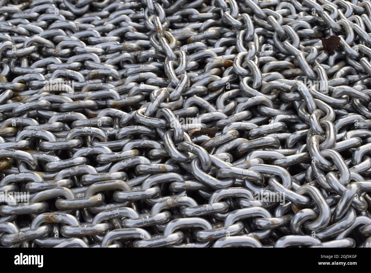 Steel chain links anchor hi-res stock photography and images - Alamy