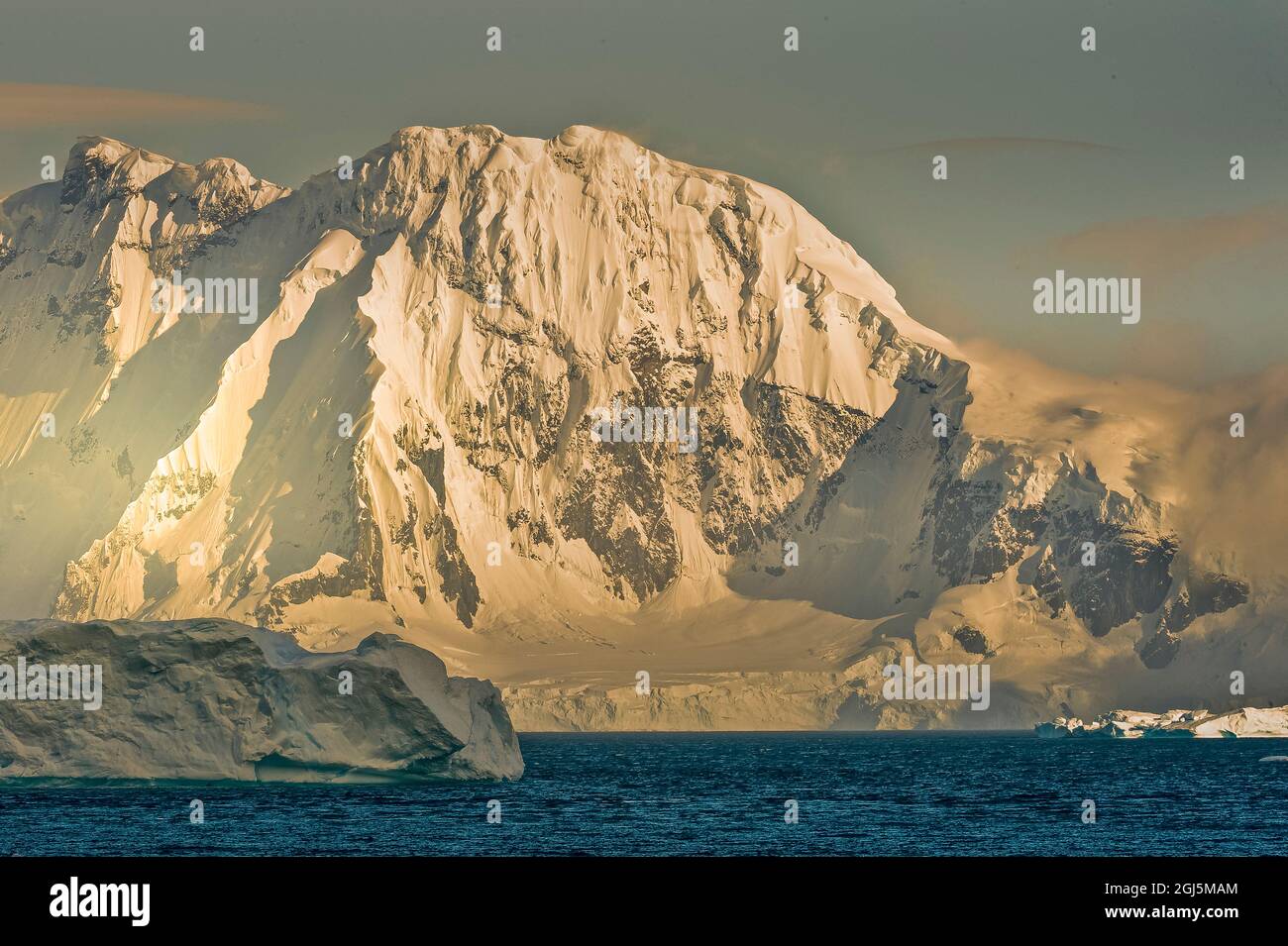 Antarctica, mountain, peninsula Stock Photo - Alamy