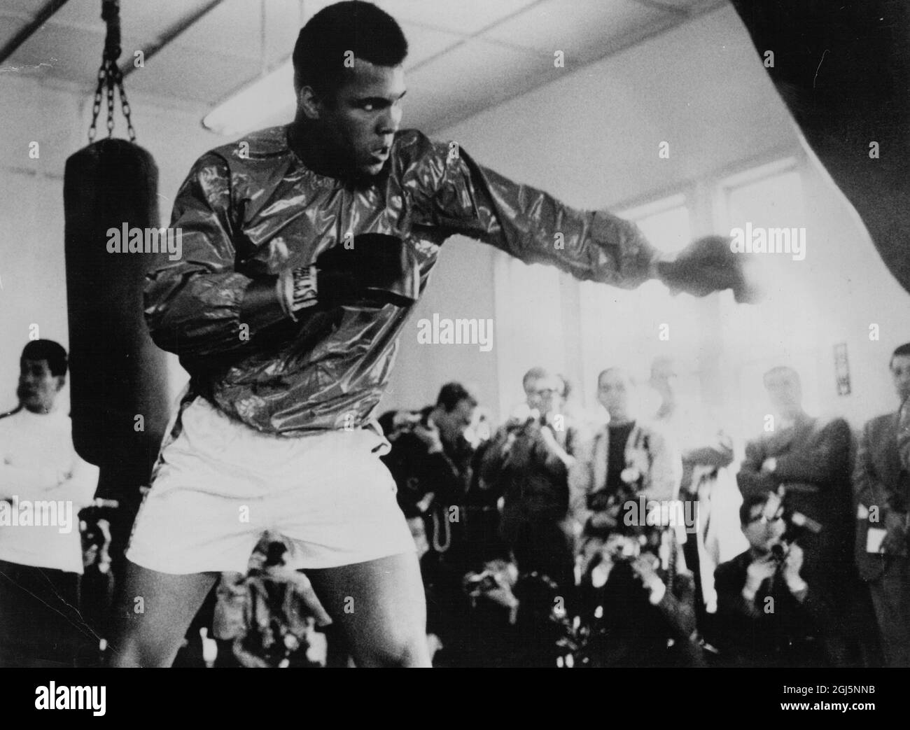 (Muhammad Ali) Cassius Clay American boxer training Stock Photo - Alamy