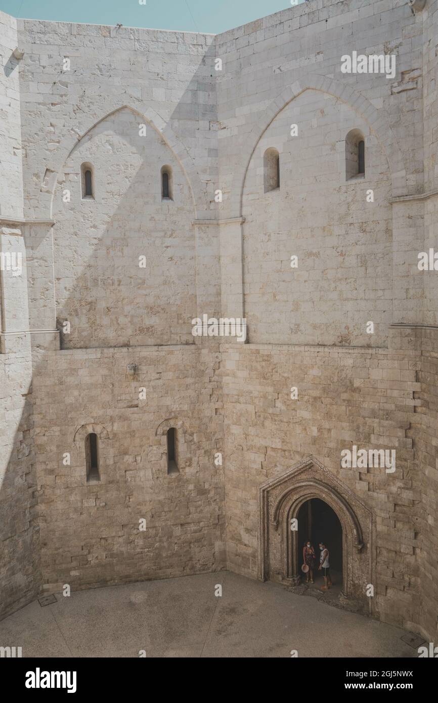 Italy castel del monte inside hi-res stock photography and images - Alamy