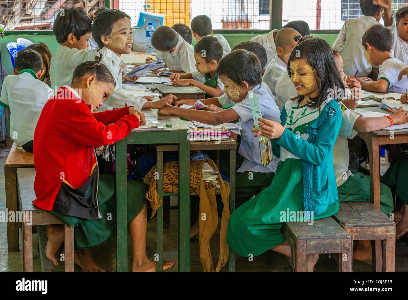 Children at school in southern Myanmar Stock Photo - Alamy