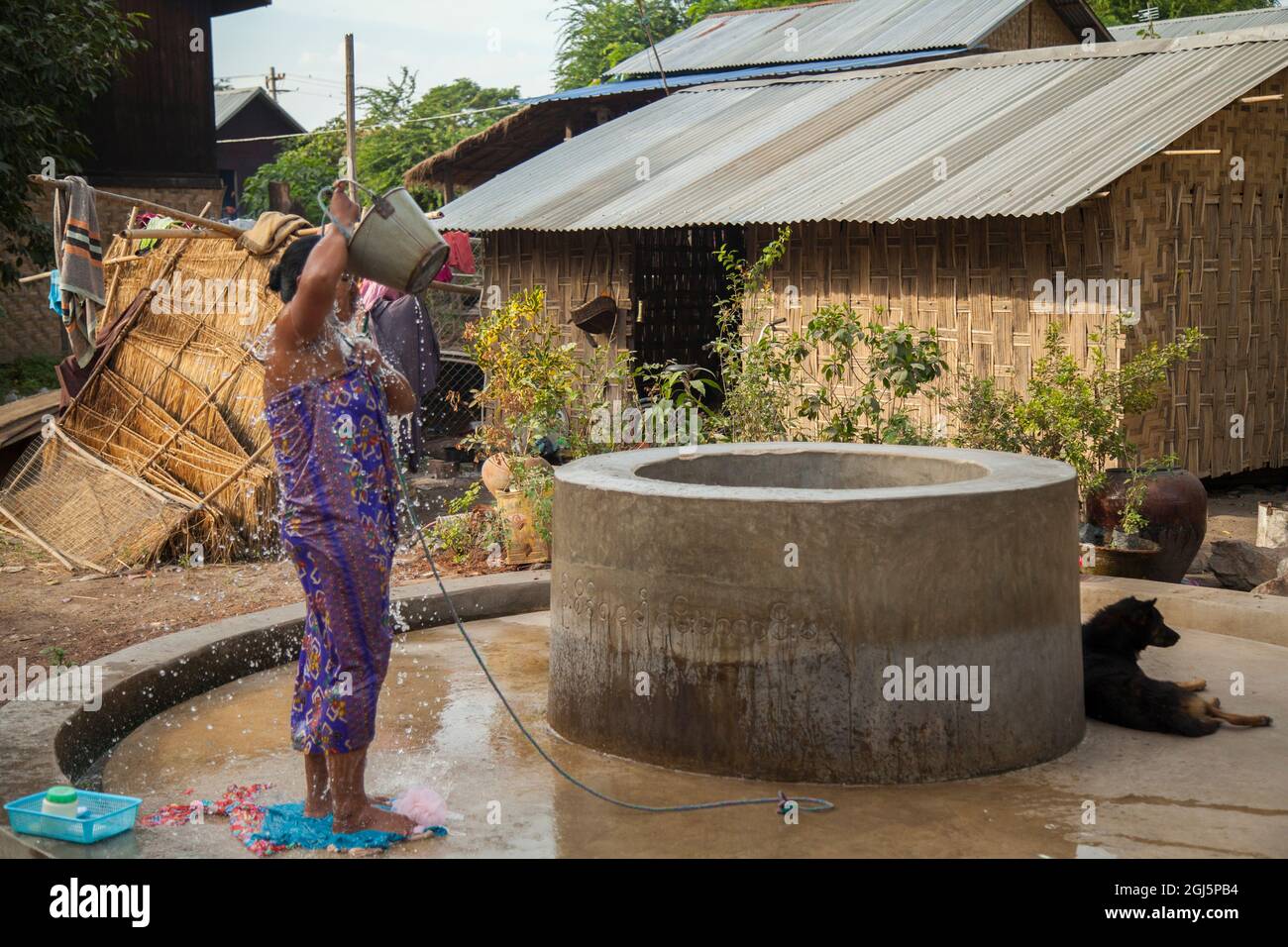 Myanmar well water hi-res stock photography and images - Alamy