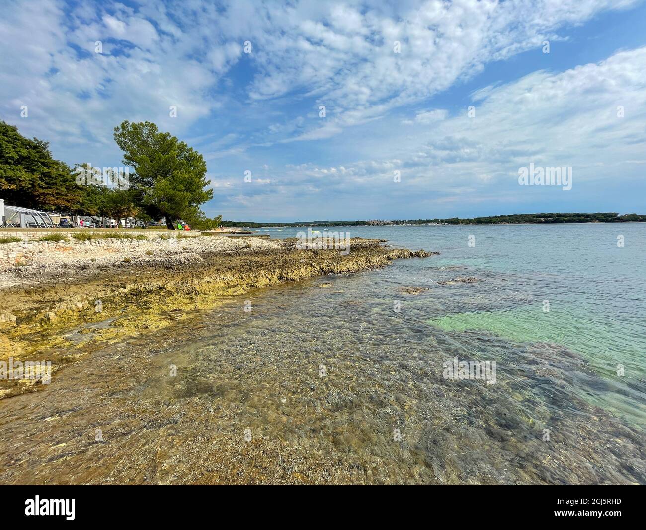 Pebble beach on the Adriatic in Croatia Stock Photo - Alamy