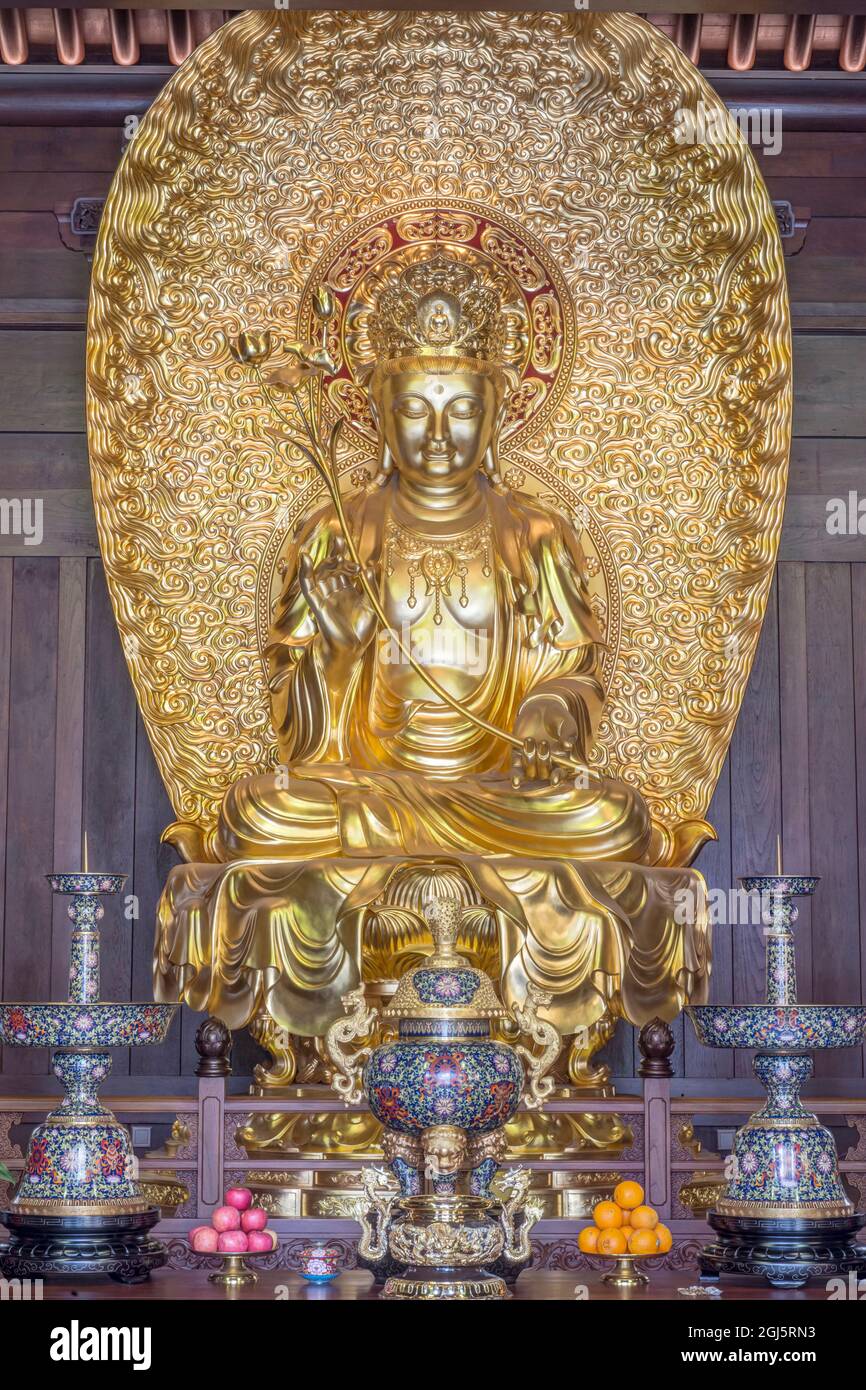 Shanghai jade buddha temple hi-res stock photography and images - Alamy