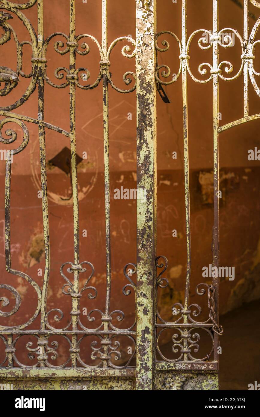 Georgia, Tbilisi. Old Town, old building gate Stock Photo - Alamy