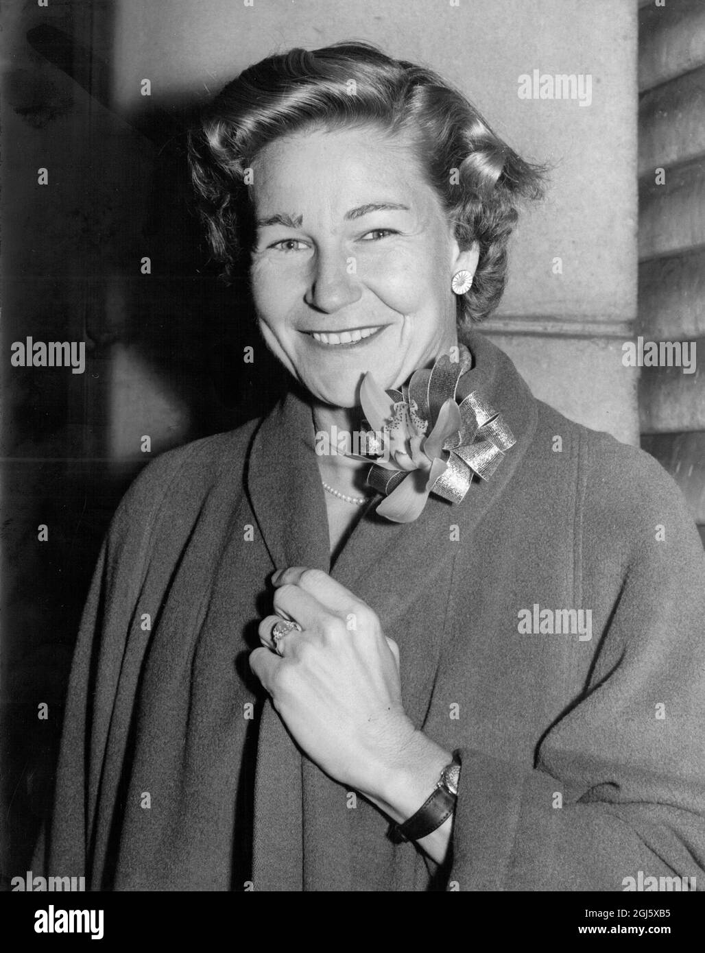 America tennis star Louise Brough arriving at Southampton from New York ...