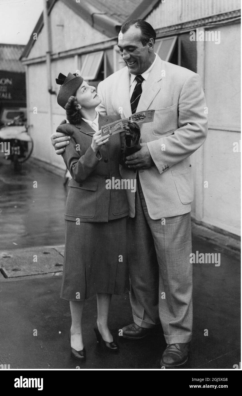 Primo carnera Black and White Stock Photos & Images - Alamy
