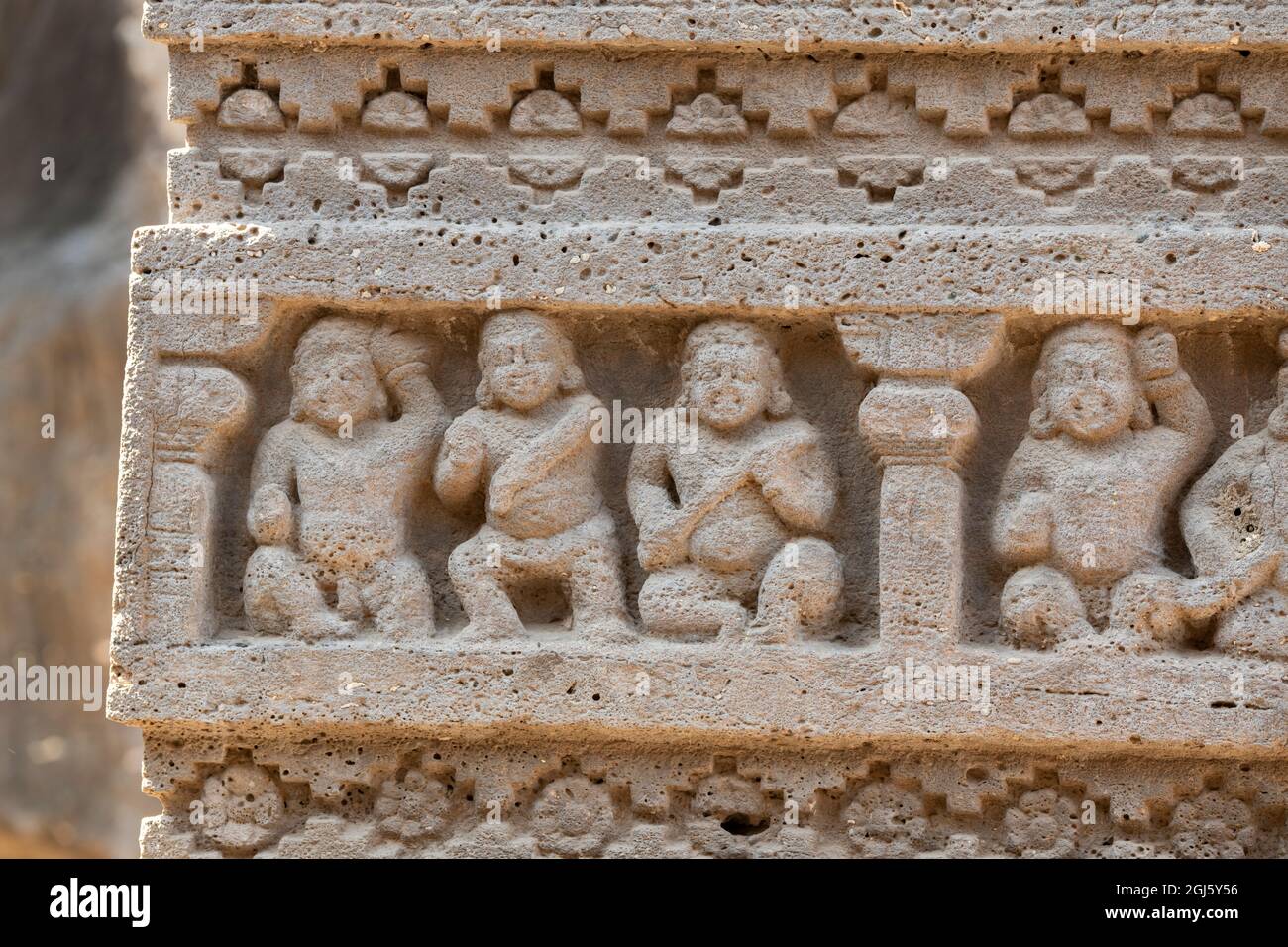 Ajanta ellora caves hi-res stock photography and images - Alamy