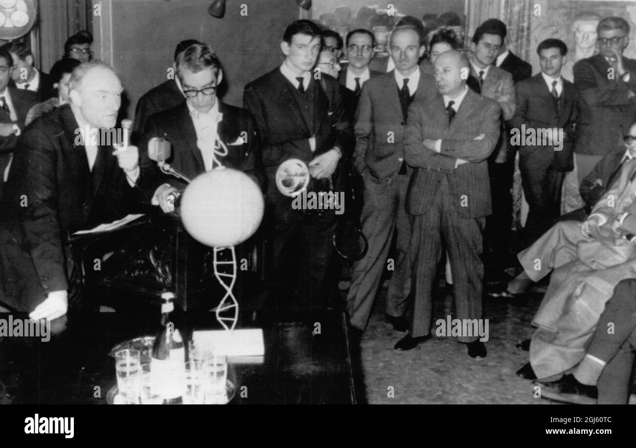 Francis Harry Compton Crick a British molecular biologist, physicist ...