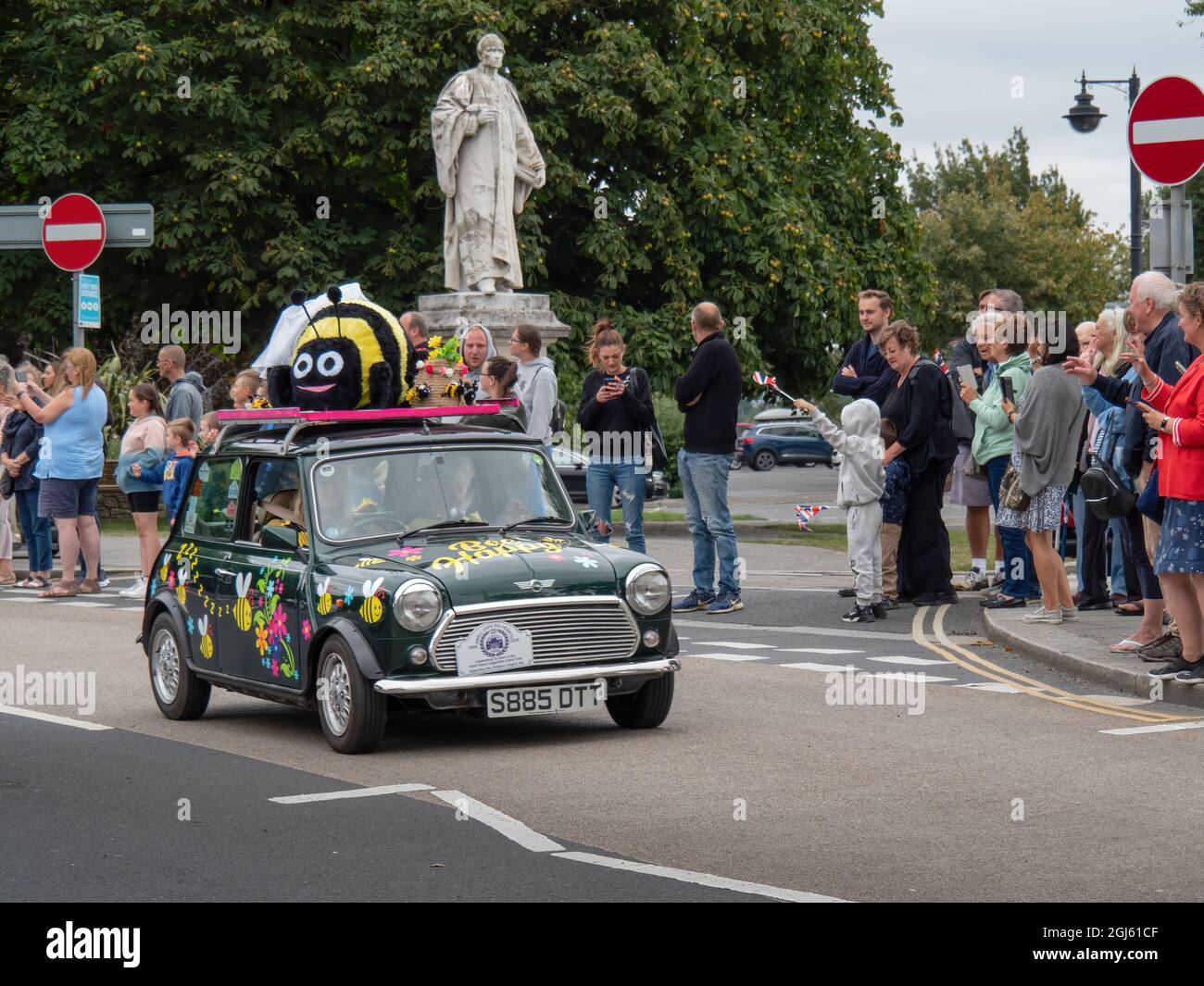 Small cars big hearts hi-res stock photography and images - Alamy