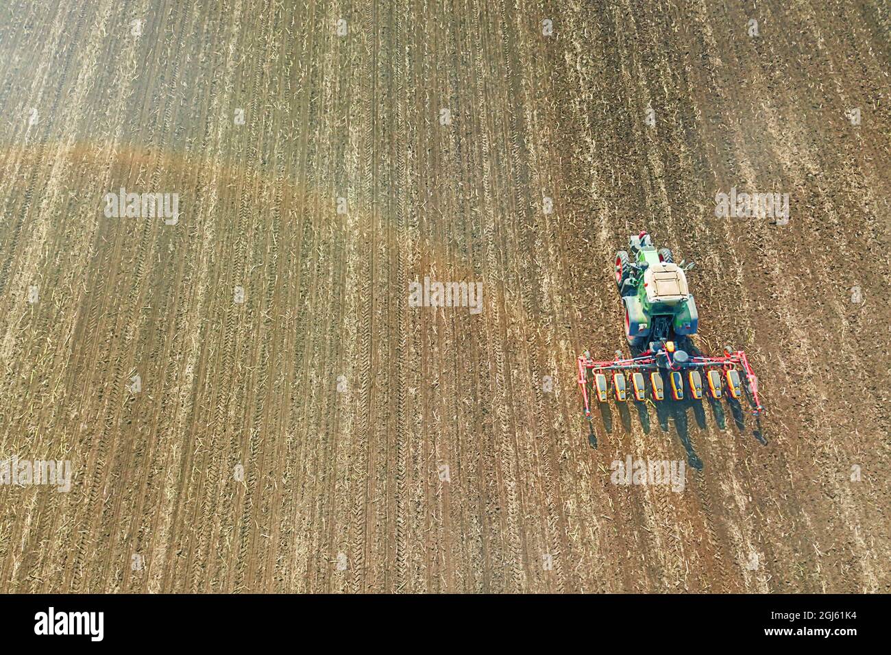Farmer scattering seed hi-res stock photography and images - Alamy