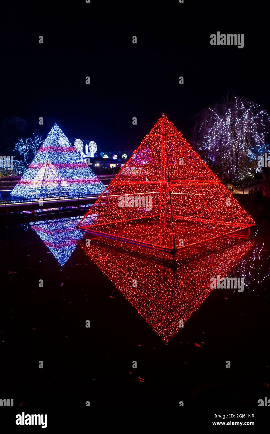Flower pyramids flower pyramid hi-res stock photography and images - Alamy