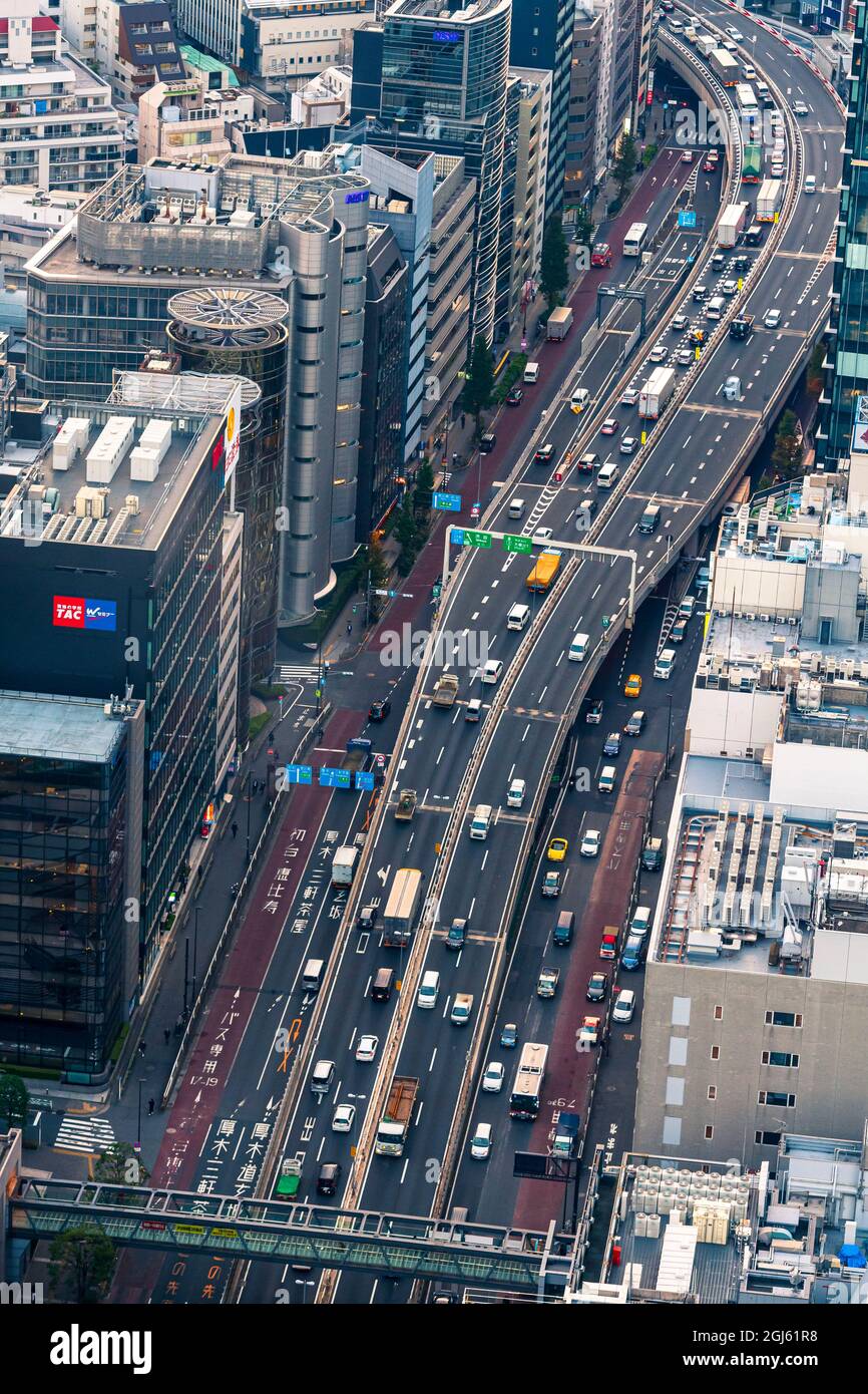 Shibuya scramble overview hi-res stock photography and images - Alamy