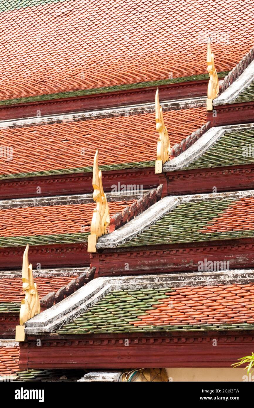 Thailand. Temple roof detail Stock Photo - Alamy