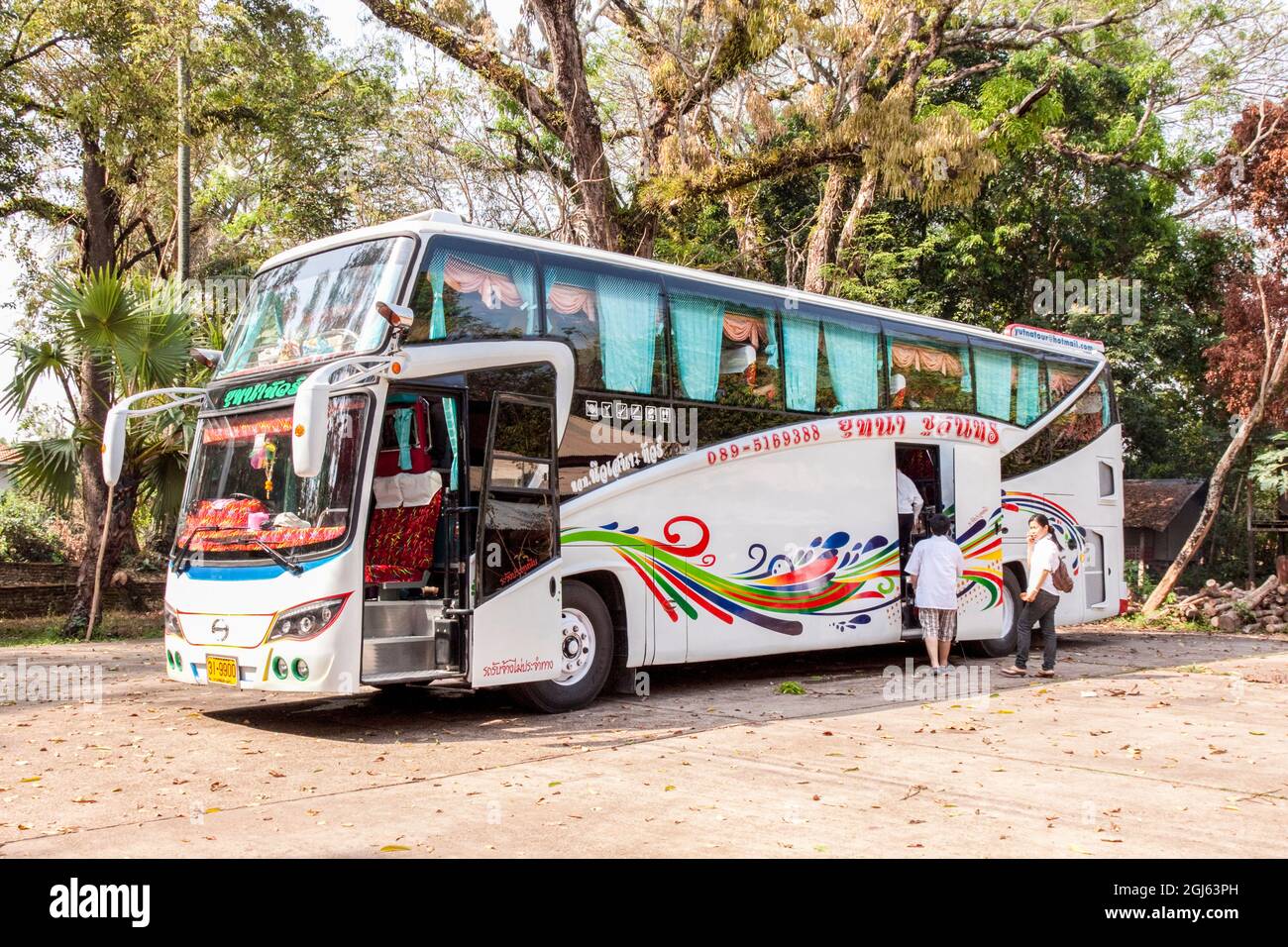 Thailand tour bus hi-res stock photography and images - Alamy