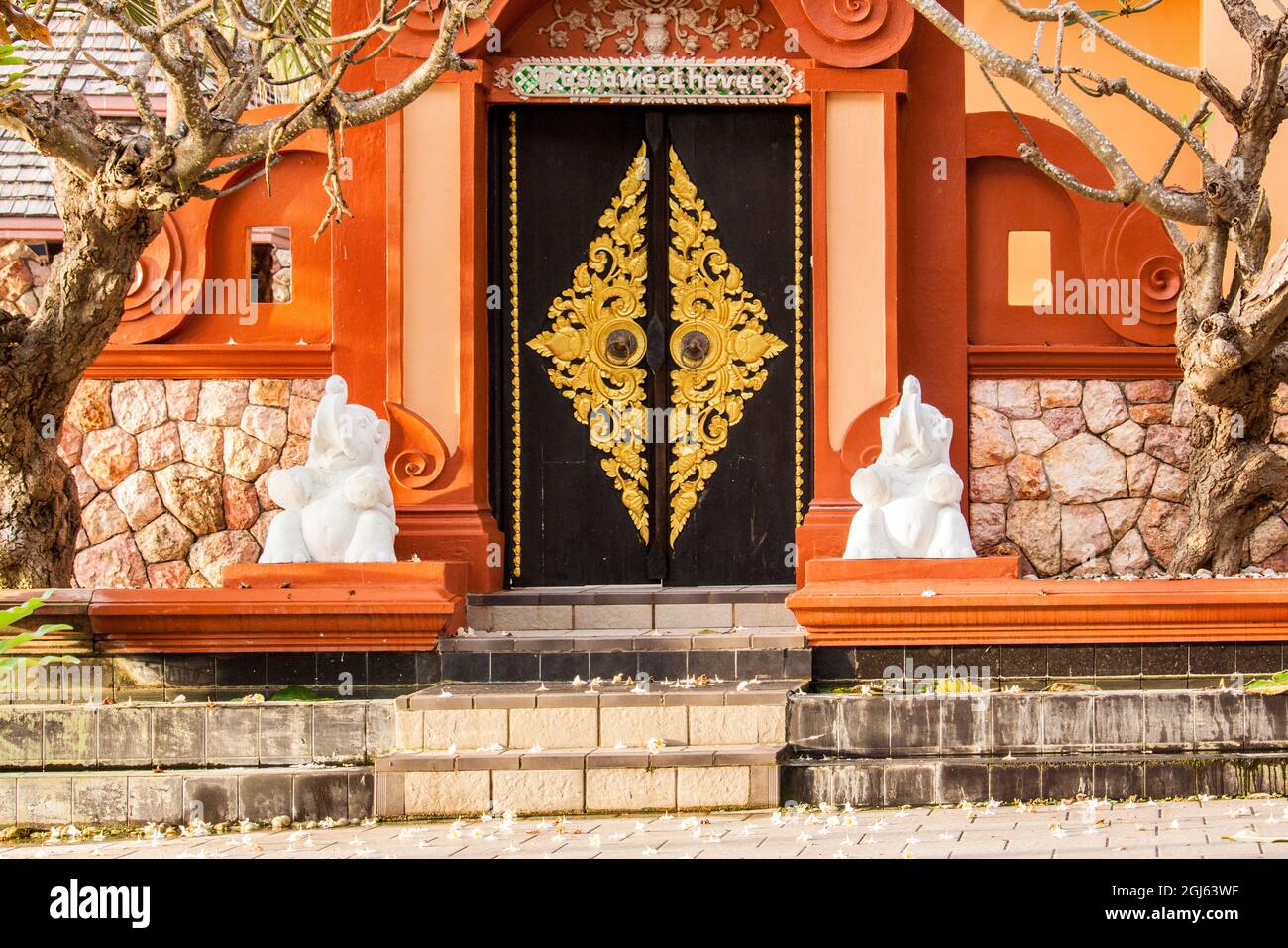 Thailand, Ko Samui. Temple detail. Doors and elephant sculptures Stock ...