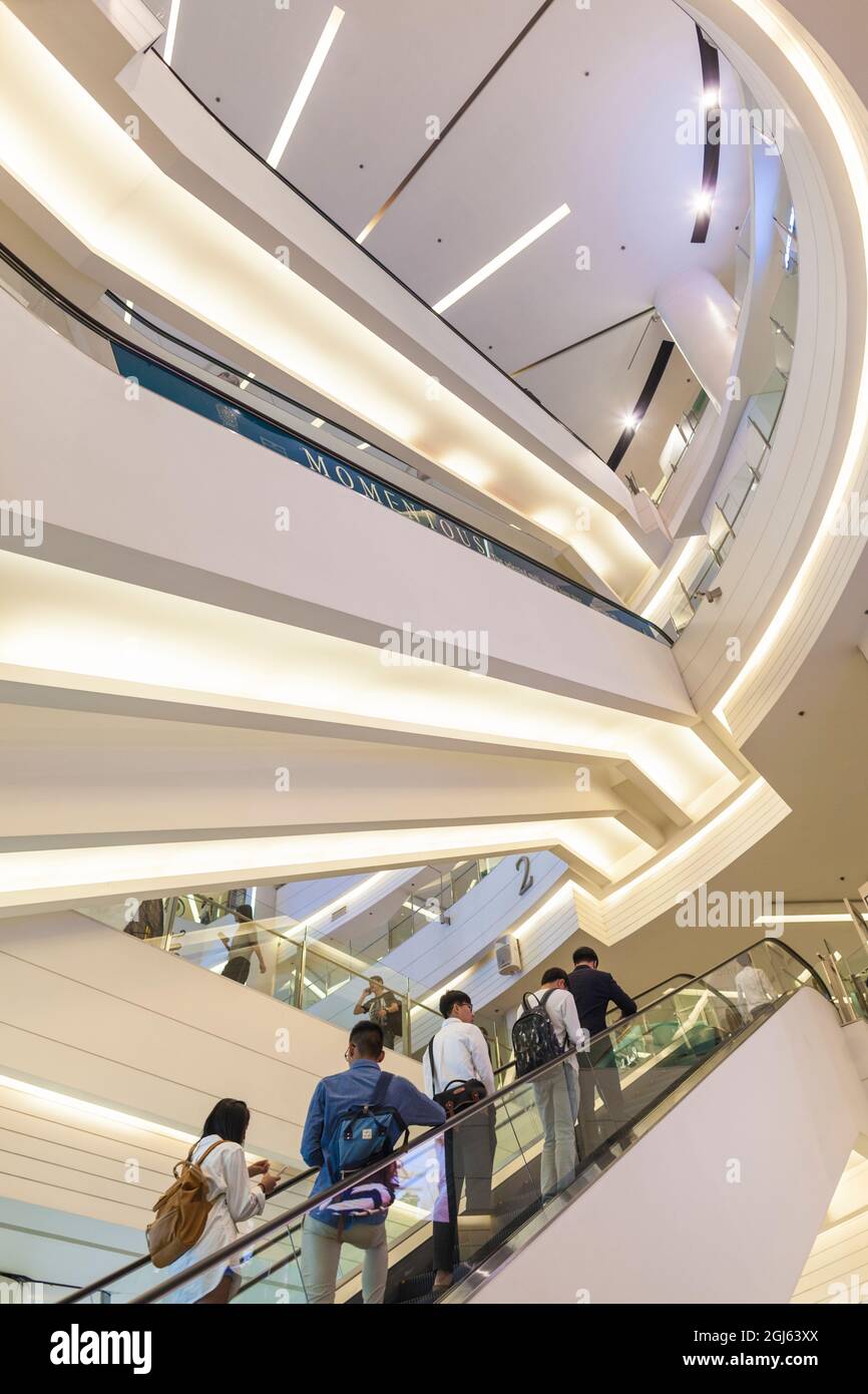 Thailand, Bangkok. Siam Square, Siam Paragon shopping mall interior ...