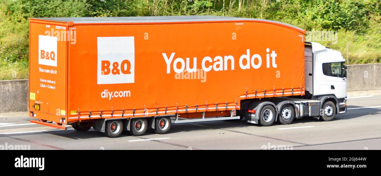 Orange and white lorry hi-res stock photography and images - Alamy