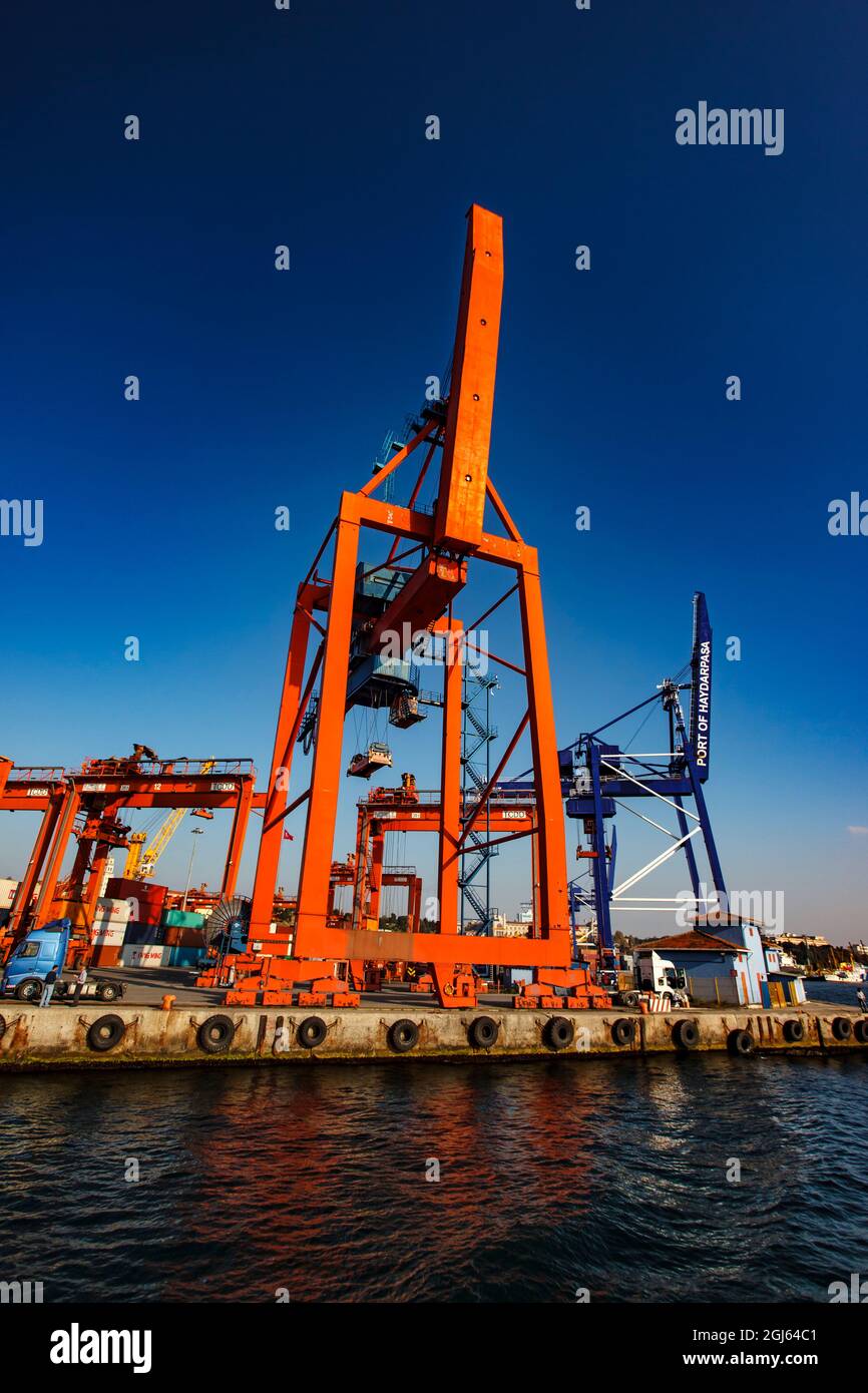 Cranes at Istanbul port, Turkey Stock Photo - Alamy