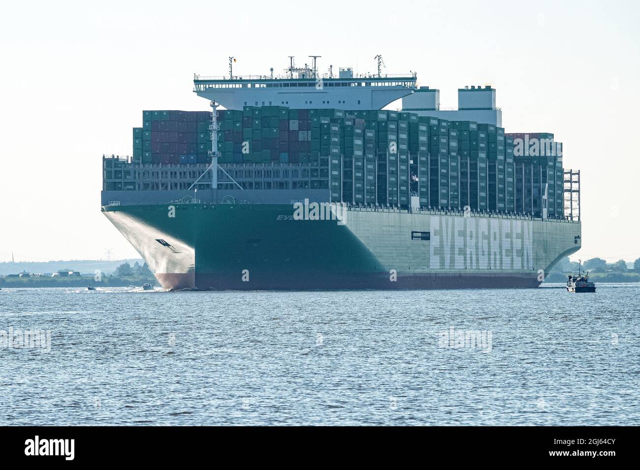 Hamburg, Germany. 08th Sep, 2021. The "Ever Ace" of the Evergreen ...