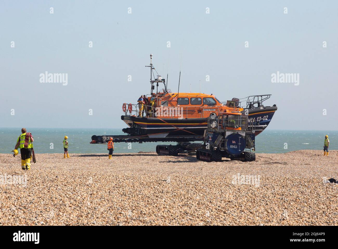 Border force and Coats guard find empty migrant raft that washed ashore ...