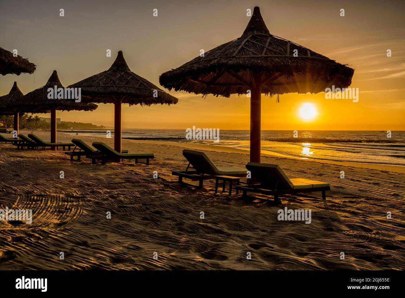 Sunrise. Mui Ne Beach Resort. Central Vietnam Stock Photo - Alamy
