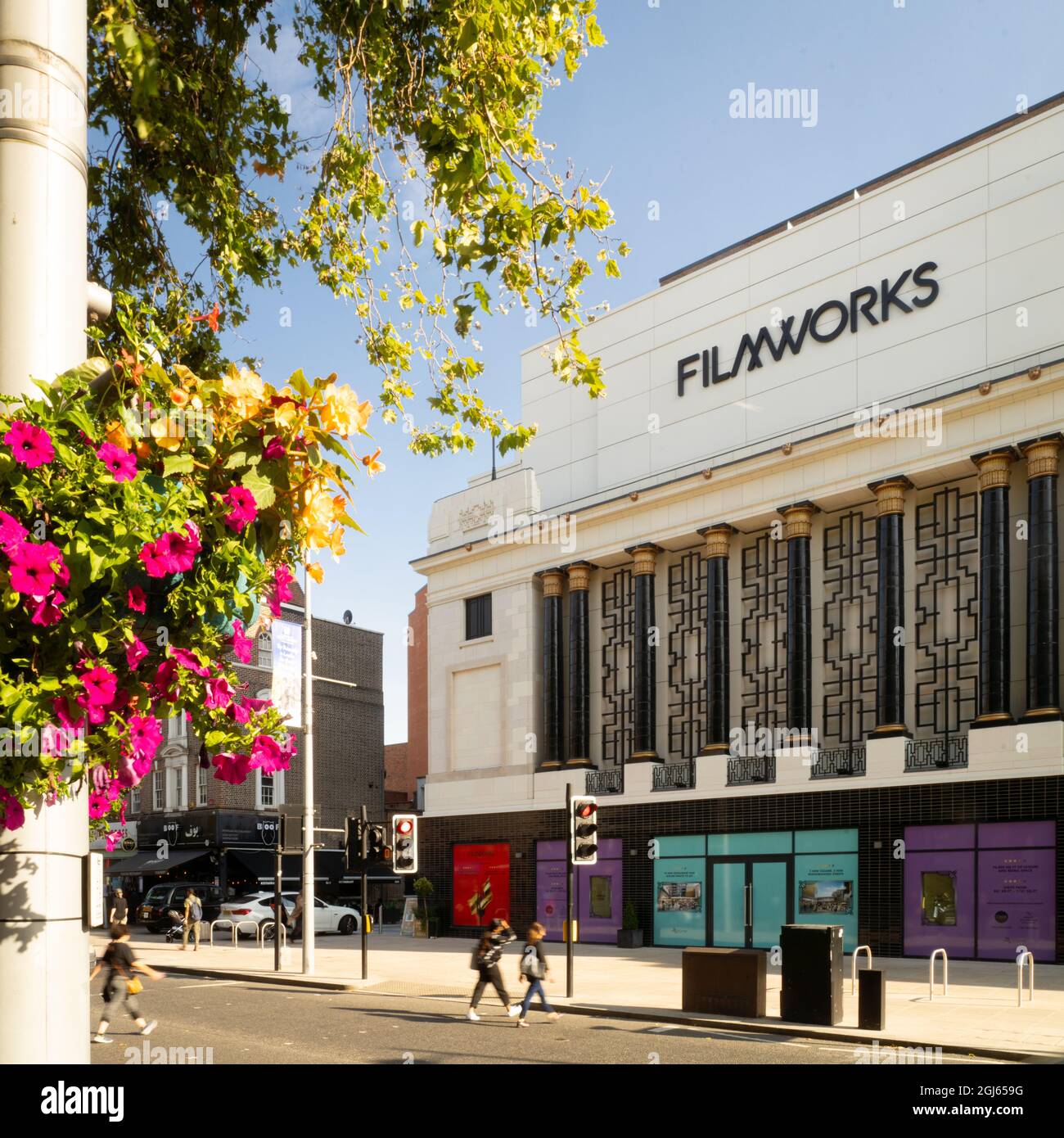 Filmworks ealing hi-res stock photography and images - Alamy