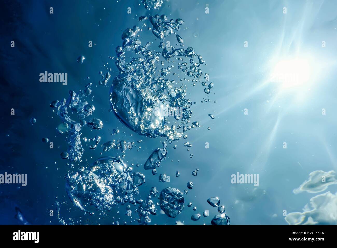 Underwater Air Bubbles with Sunlight. Underwater Background Air Bubbles ...