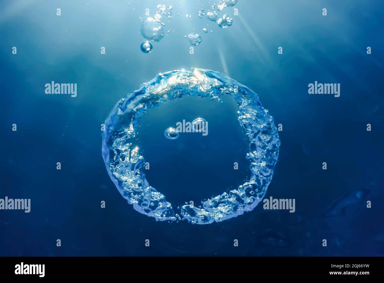 Bubble Ring Underwater, Ring Bubble Stock Photo - Alamy